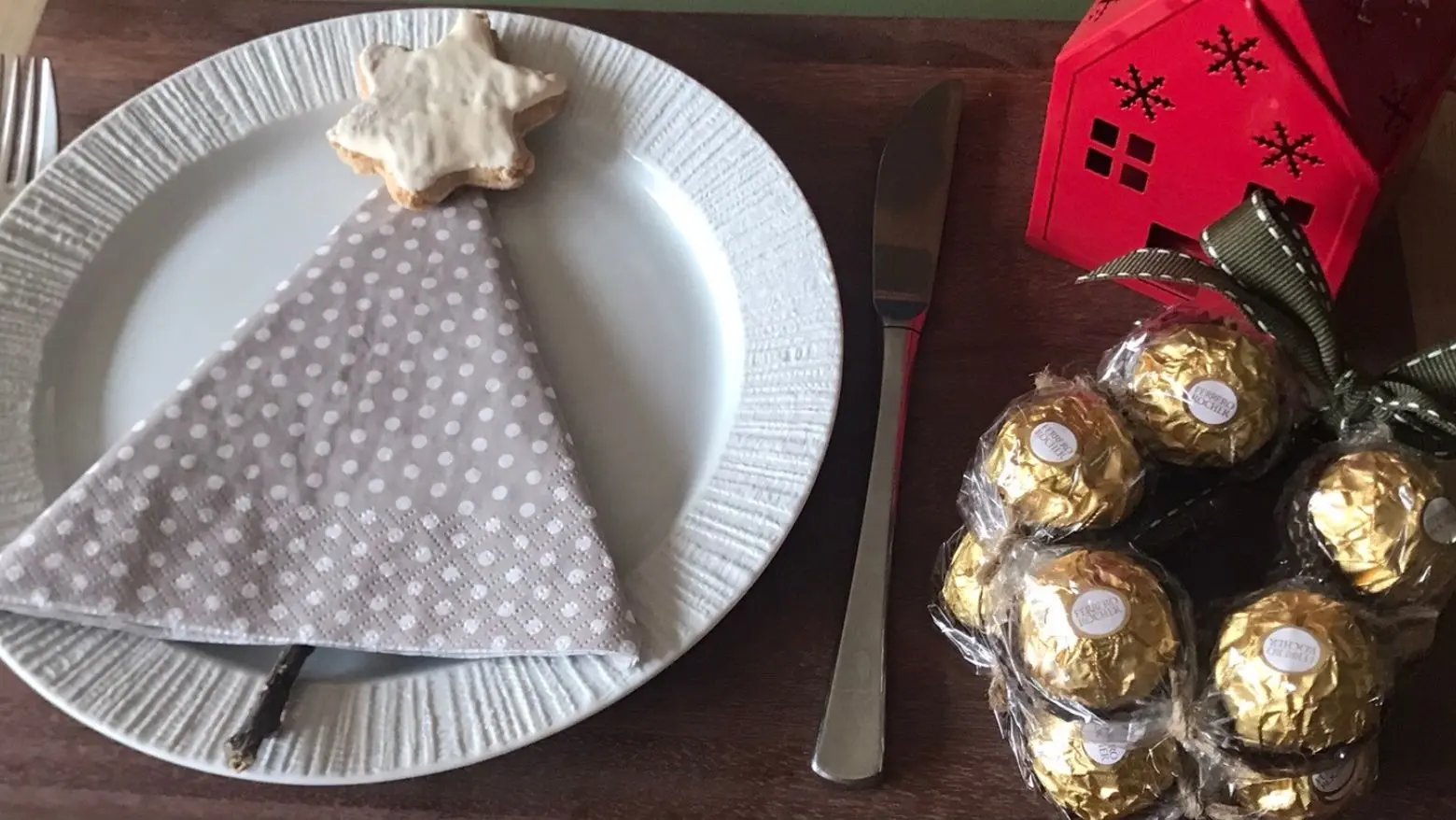 Ferrero Rocher Wreaths DIY | The Party Toad