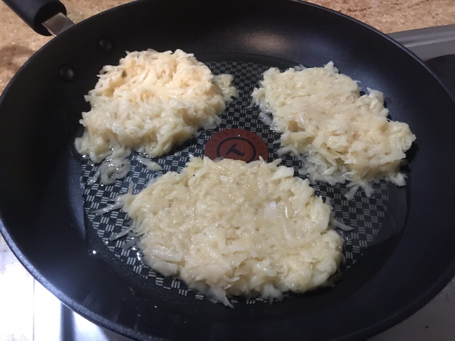 How To Make German Potato Pancakes With Sweet Apple Sauce - THE PARTY TOAD